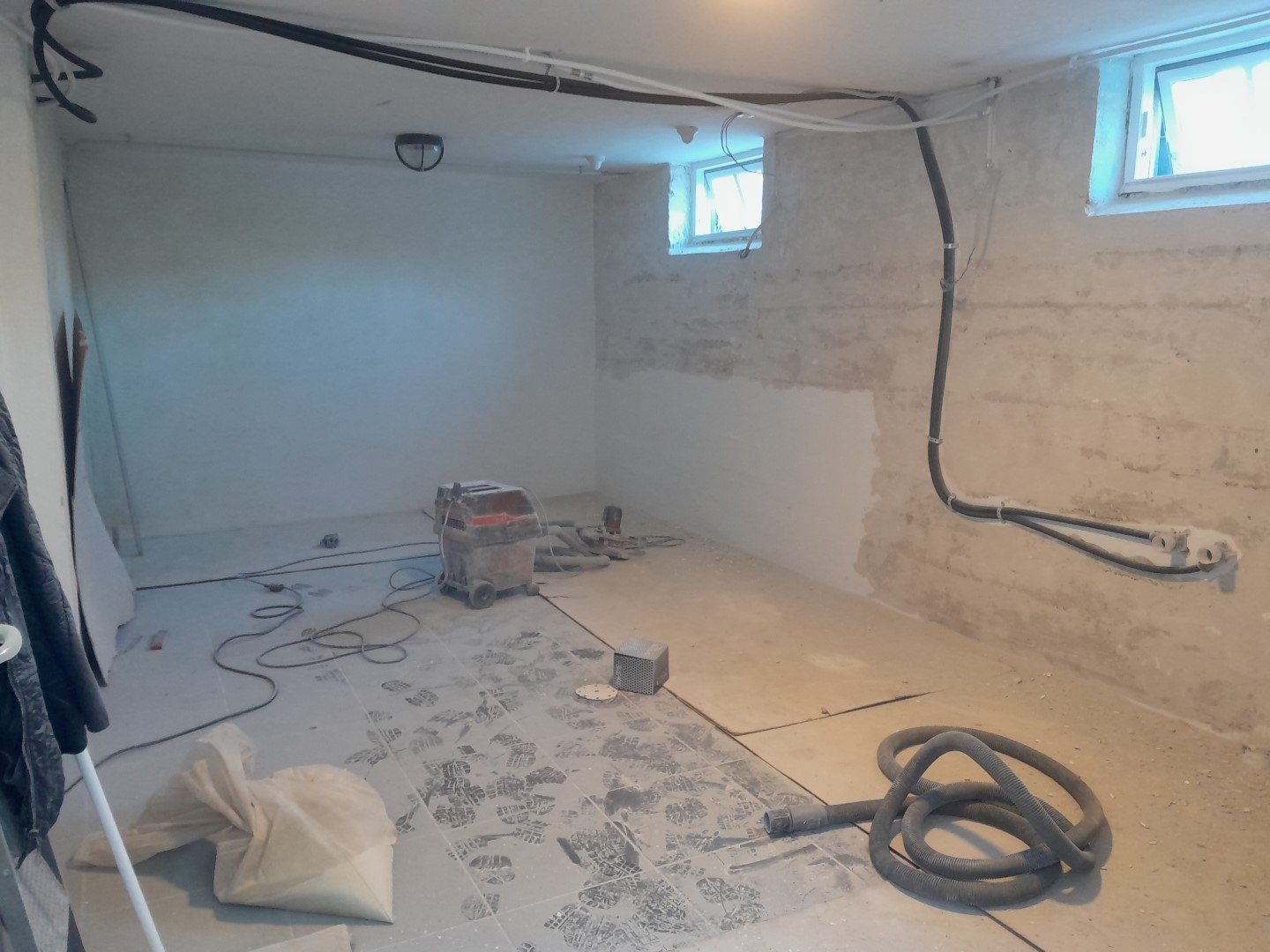 Indvendig efterisolering i diffusionsåbne Ytong Multipor isoleringsplader