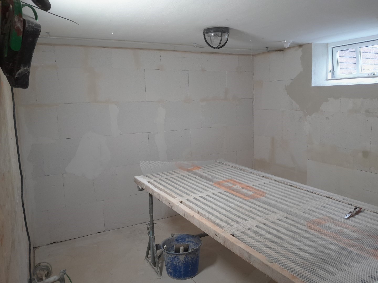 Indvendig efterisolering i diffusionsåbne Ytong Multipor isoleringsplader