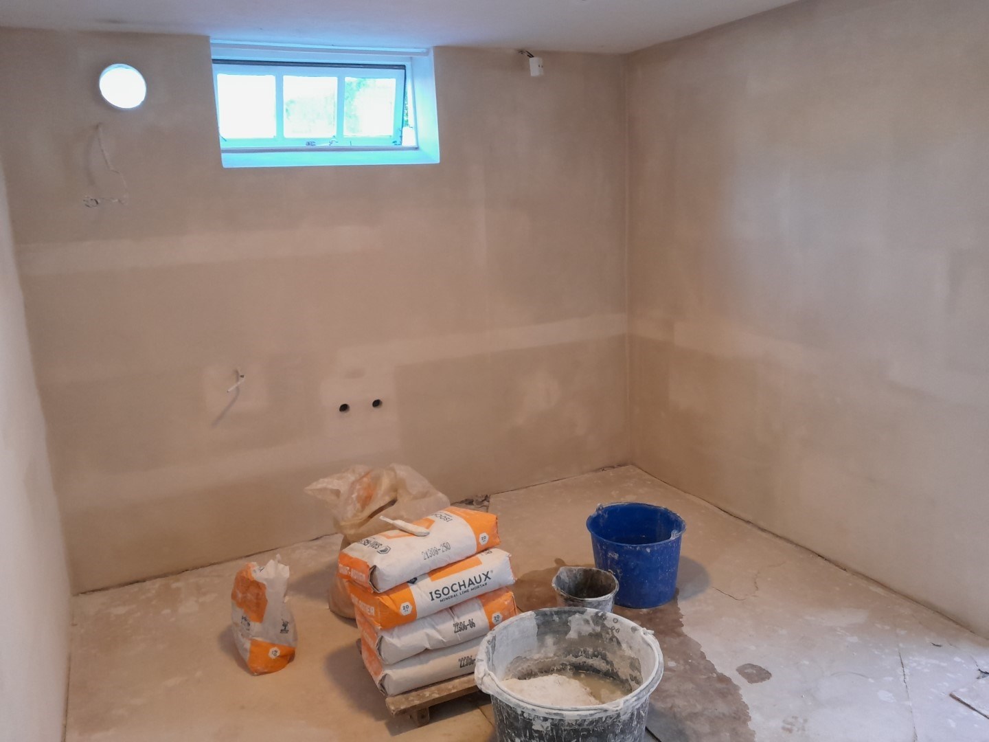 Indvendig efterisolering i diffusionsåbne Ytong Multipor isoleringsplader