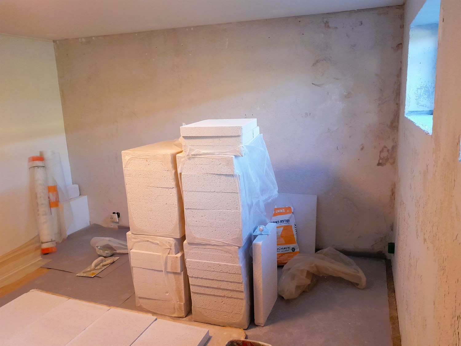 Indvendig efterisolering i diffusionsåbne Ytong Multipor isoleringsplader