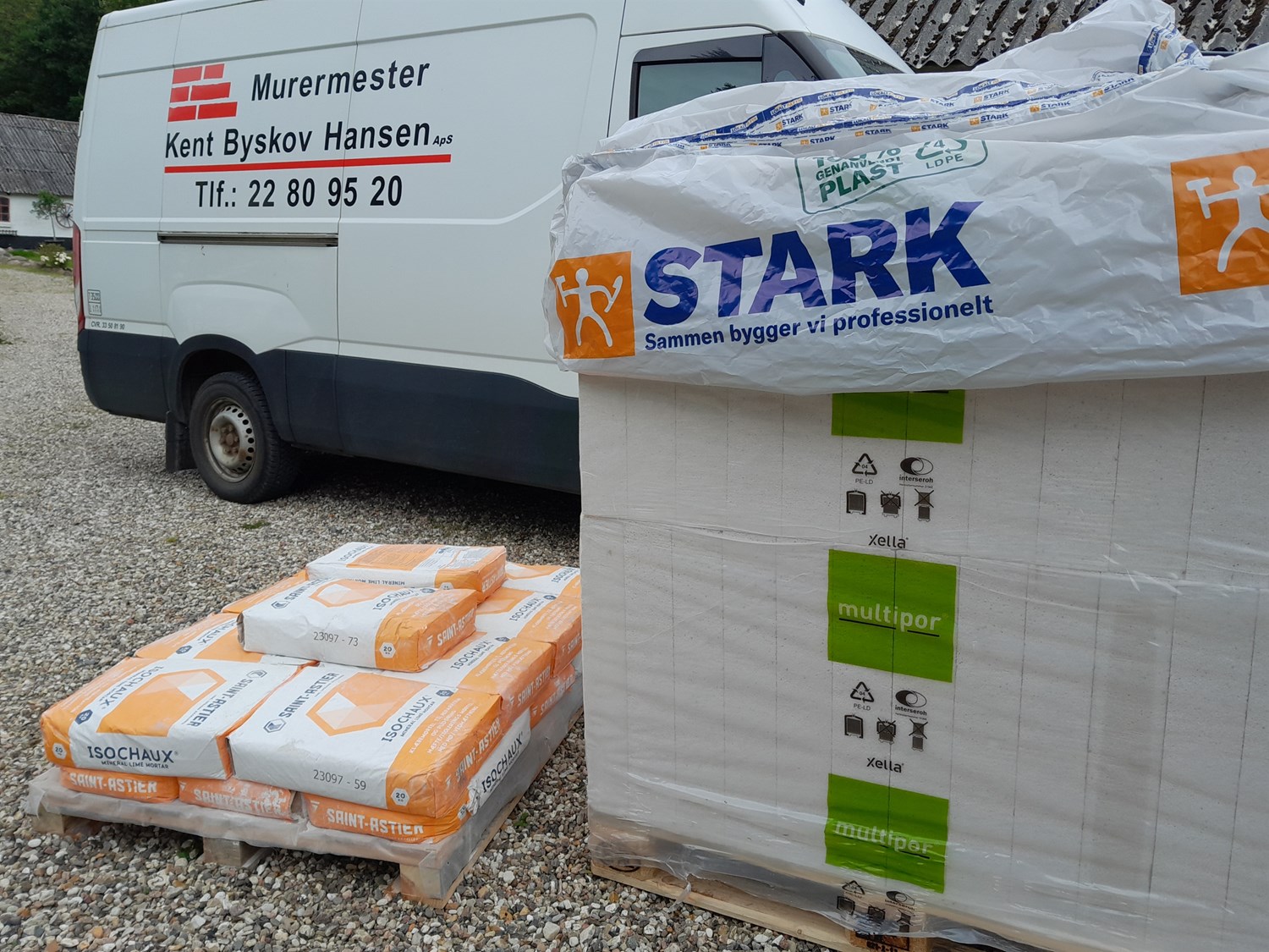 Indvendig efterisolering i diffusionsåbne Ytong Multipor isoleringsplader