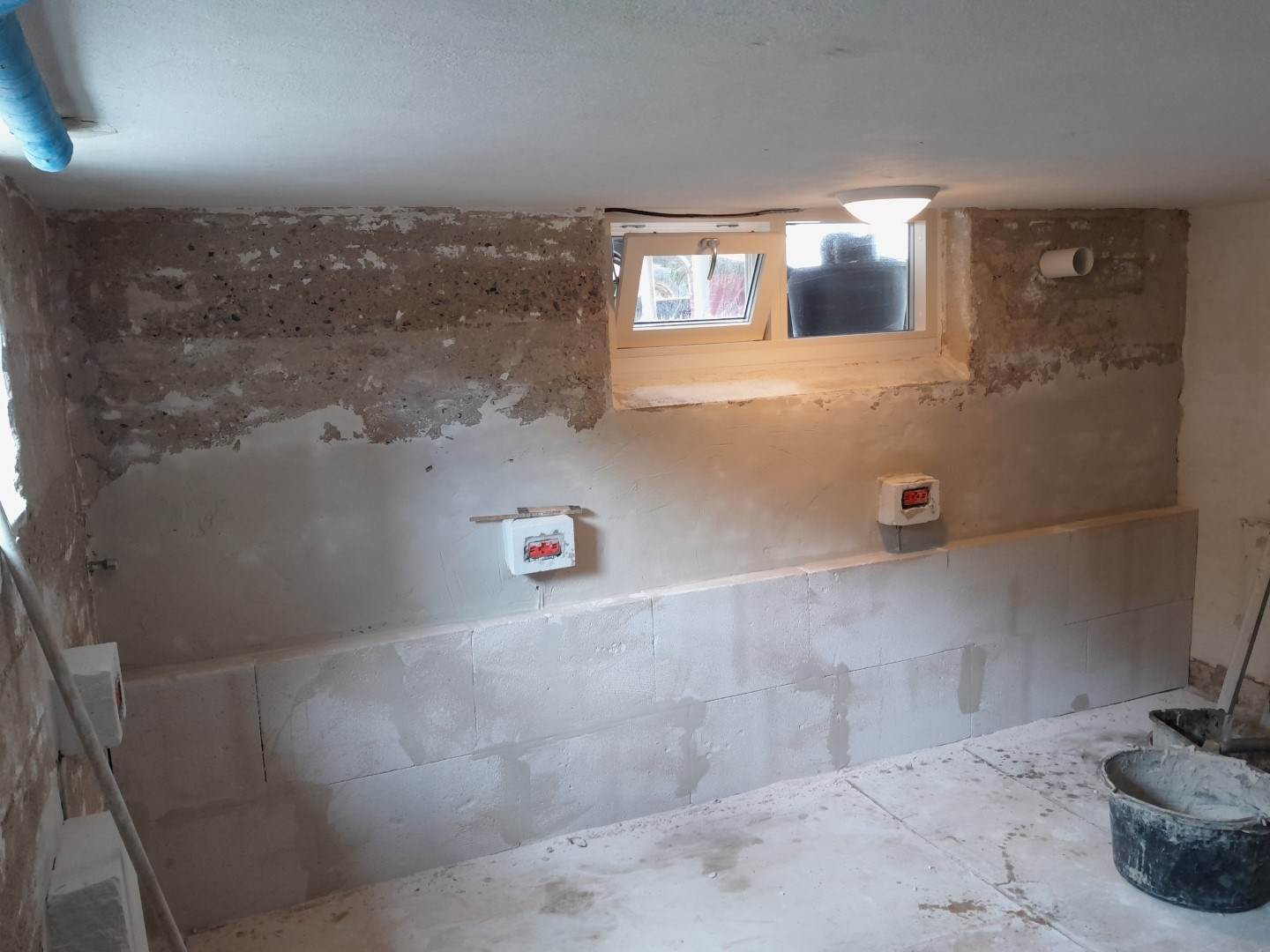 Indvendig efterisolering i diffusionsåbne Ytong Multipor isoleringsplader